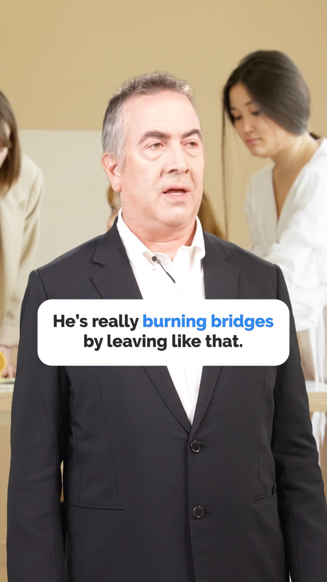 Burning Bridges Idiom Explained: Meaning and Use